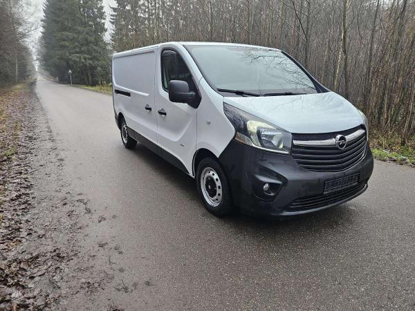 White Opel Vivaro 2018 in Raseiniai, with an engine capacity of 1.60 L and mileage of 227 thousand km for 7800 €, photo 3 on AUTOMOTO.COM.LV