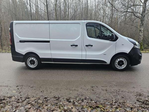 White Opel Vivaro 2018 in Raseiniai, with an engine capacity of 1.60 L and mileage of 227 thousand km for 7800 €, photo 4 on AUTOMOTO.COM.LV