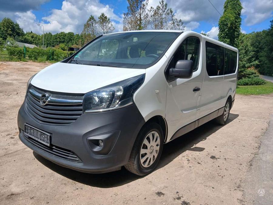 Balts Opel Vivaro 2018 Kelmė, ar dzinēja tilpumu 1.60 L un nobraukumu 363 tūkst. km par 9800 €, foto 1 vietnē AUTOMOTO.COM.LV