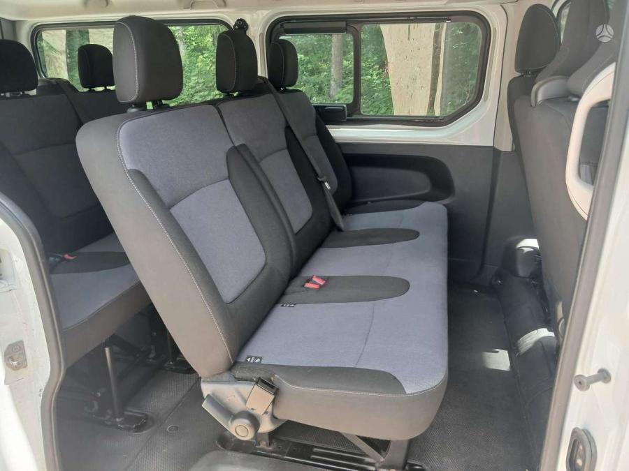 Balts Opel Vivaro 2018 Kelmė, ar dzinēja tilpumu 1.60 L un nobraukumu 363 tūkst. km par 9800 €, foto 10 vietnē AUTOMOTO.COM.LV