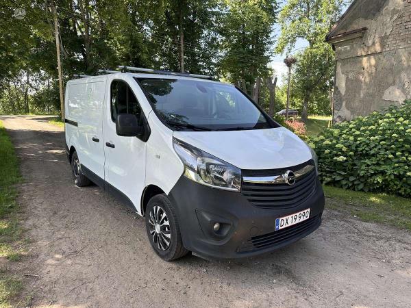 White Opel Vivaro 2018 in Taurage, with an engine capacity of 1.60 L and mileage of 165 thousand km for 7999 €, photo 2 on AUTOMOTO.COM.LV