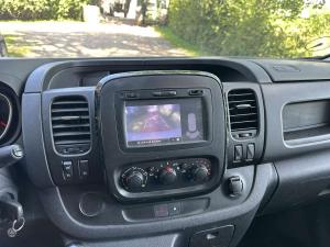 Balts Opel Vivaro 2018 Tauragė, ar dzinēja tilpumu 1.60 L un nobraukumu 165 tūkst. km par 7999 €, foto 13 vietnē AUTOMOTO.COM.LV