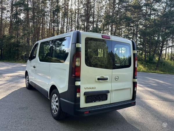 Белый Опель Виваро 2018 в Укмерге, объемом двигателя 1.56 л и пробегом 240 тыс. км за 9450 €, фото 4 на AUTOMOTO.COM.LV
