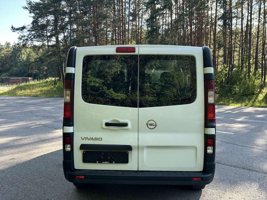 Balts Opel Vivaro 2018 Ukmergė, ar dzinēja tilpumu 1.56 L un nobraukumu 240 tūkst. km par 9450 €, foto 6 vietnē AUTOMOTO.COM.LV