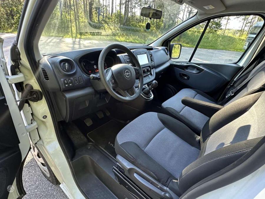 Balts Opel Vivaro 2018 Ukmergė, ar dzinēja tilpumu 1.56 L un nobraukumu 240 tūkst. km par 9450 €, foto 8 vietnē AUTOMOTO.COM.LV