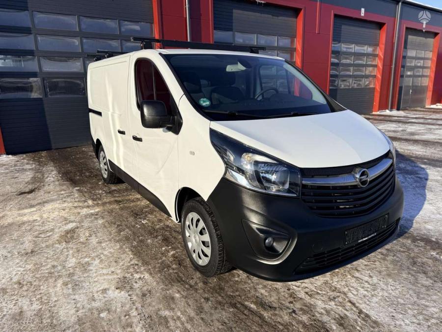 White Opel Vivaro 2019 in Kaunas, with an engine capacity of 1.60 L and mileage of 149 thousand km for 8700 €, photo 1 on AUTOMOTO.COM.LV