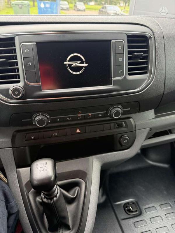 White Opel Vivaro 2019 in Silute, with an engine capacity of 2.00 L and mileage of 214 thousand km for 8700 €, photo 6 on AUTOMOTO.COM.LV