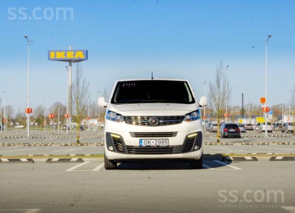 White Opel Vivaro 2019 in Riga, with an engine capacity of 1.50 L and mileage of 298 thousand km for 8490 €, photo 3 on AUTOMOTO.COM.LV