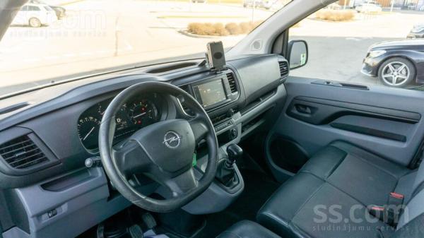 White Opel Vivaro 2019 in Riga, with an engine capacity of 1.50 L and mileage of 298 thousand km for 8490 €, photo 9 on AUTOMOTO.COM.LV