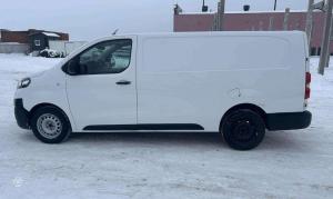 White Opel Vivaro 2020 in Kaunas, with an engine capacity of 2.00 L and mileage of 228 thousand km for 6400 €, photo 5 on AUTOMOTO.COM.LV