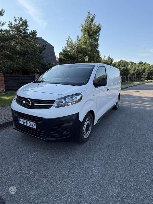 Balts Opel Vivaro 2020 Palanga, ar dzinēja tilpumu 1.50 L un nobraukumu 72 tūkst. km par 16335 €, foto 1 vietnē AUTOMOTO.COM.LV