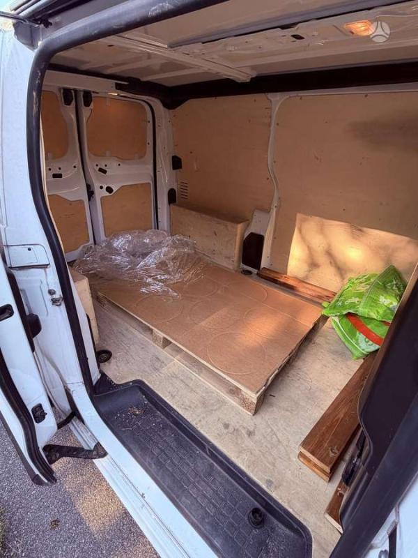 Balts Opel Vivaro 2020 Palanga, ar dzinēja tilpumu 1.50 L un nobraukumu 72 tūkst. km par 16335 €, foto 4 vietnē AUTOMOTO.COM.LV