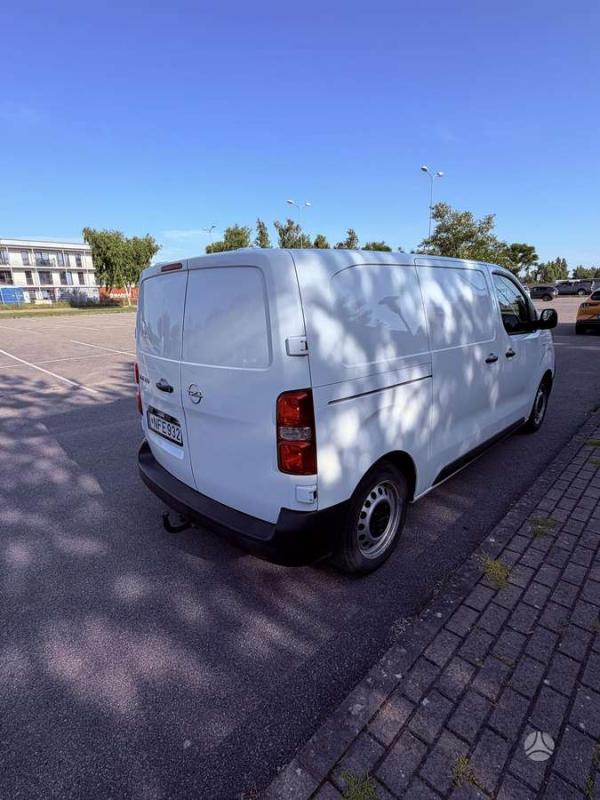 Balts Opel Vivaro 2020 Palanga, ar dzinēja tilpumu 1.50 L un nobraukumu 72 tūkst. km par 16335 €, foto 5 vietnē AUTOMOTO.COM.LV