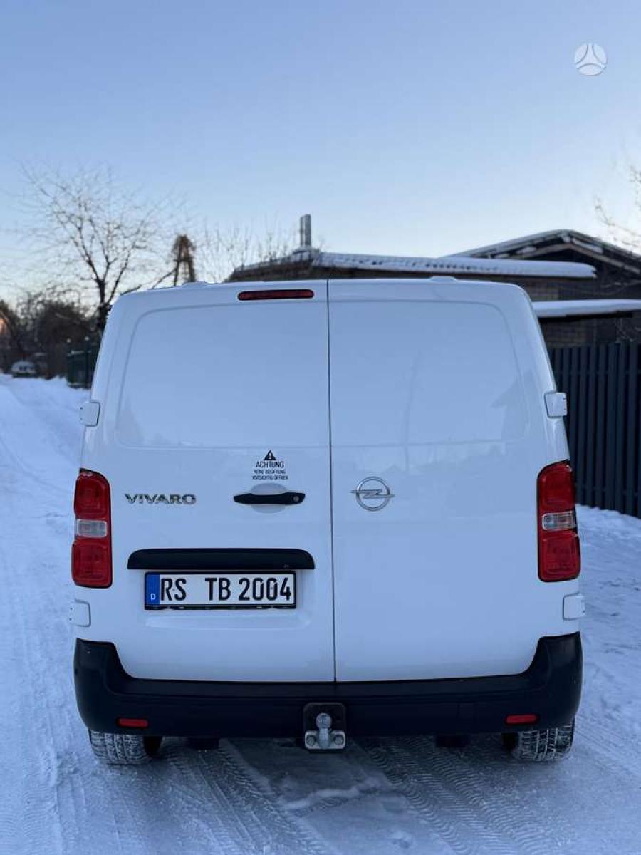 White Opel Vivaro 2021 in Kaunas, with an engine capacity of 1.50 L and mileage of 165 thousand km for 10450 €, photo 17 on AUTOMOTO.COM.LV