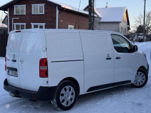 White Opel Vivaro 2021 in Kaunas, with an engine capacity of 1.50 L and mileage of 165 thousand km for 10450 €, photo 24 on AUTOMOTO.COM.LV