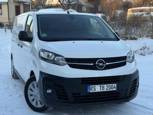 White Opel Vivaro 2021 in Kaunas, with an engine capacity of 1.50 L and mileage of 165 thousand km for 10450 €, photo 25 on AUTOMOTO.COM.LV