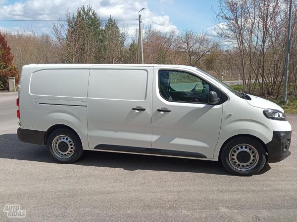 White Opel Vivaro 2021 in Vilnius, with an engine capacity of 2.00 L and mileage of 176 thousand km for 14790 €, photo 6 on AUTOMOTO.COM.LV