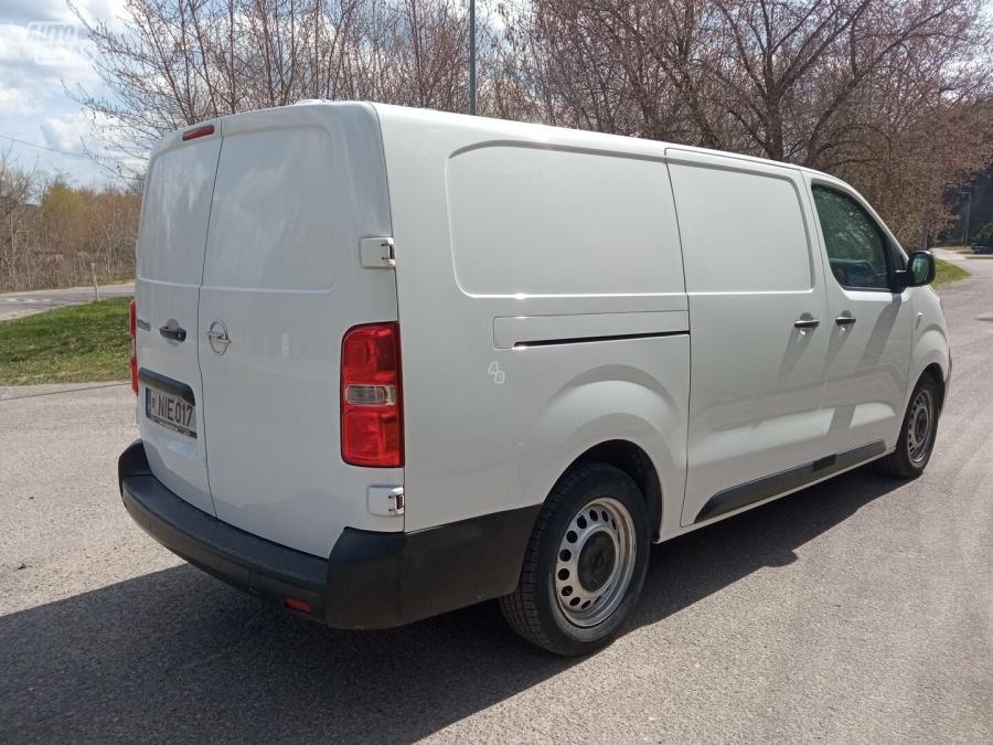 White Opel Vivaro 2021 in Vilnius, with an engine capacity of 2.00 L and mileage of 176 thousand km for 14790 €, photo 9 on AUTOMOTO.COM.LV