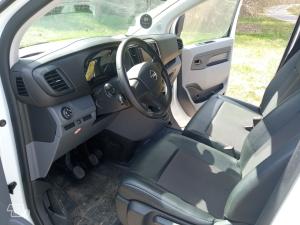 White Opel Vivaro 2021 in Vilnius, with an engine capacity of 2.00 L and mileage of 176 thousand km for 14790 €, photo 17 on AUTOMOTO.COM.LV