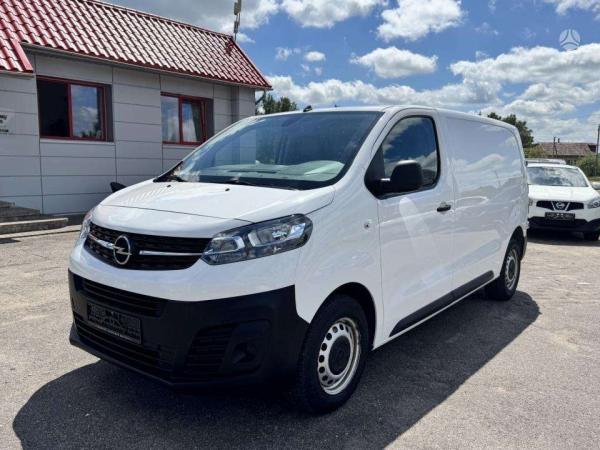 White Opel Vivaro 2021 in Radviliskis, with an engine capacity of 1.50 L and mileage of 155 thousand km for 12886 €, photo 2 on AUTOMOTO.COM.LV
