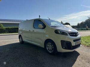 White Opel Vivaro 2021 in Kaunas, with an engine capacity of 1.50 L and mileage of 179 thousand km for 12800 €, photo 5 on AUTOMOTO.COM.LV