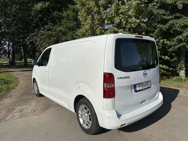 White Opel Vivaro 2021 in Kaunas, with an engine capacity of 1.50 L and mileage of 179 thousand km for 12800 €, photo 9 on AUTOMOTO.COM.LV