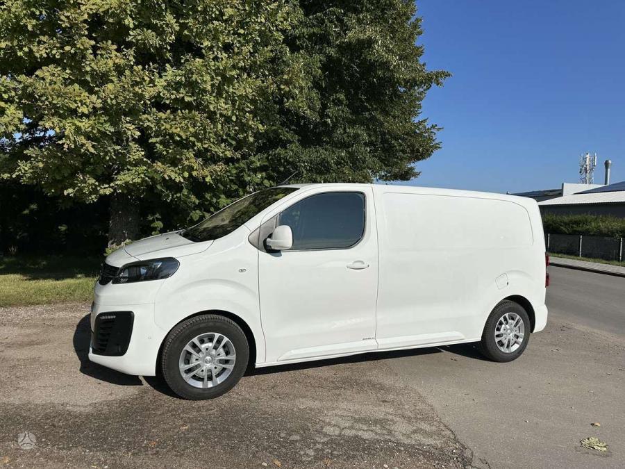 White Opel Vivaro 2021 in Kaunas, with an engine capacity of 1.50 L and mileage of 179 thousand km for 12800 €, photo 13 on AUTOMOTO.COM.LV