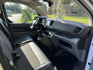 White Opel Vivaro 2021 in Kaunas, with an engine capacity of 1.50 L and mileage of 179 thousand km for 12800 €, photo 14 on AUTOMOTO.COM.LV