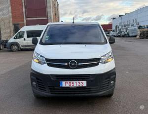 White Opel Vivaro 2022 in Kaunas, with an engine capacity of 2.00 L and mileage of 86 thousand km for 17550 €, photo 8 on AUTOMOTO.COM.LV