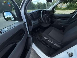 White Opel Vivaro 2022 in Taurage, with an engine capacity of 2.00 L and mileage of 253 thousand km for 15800 €, photo 21 on AUTOMOTO.COM.LV