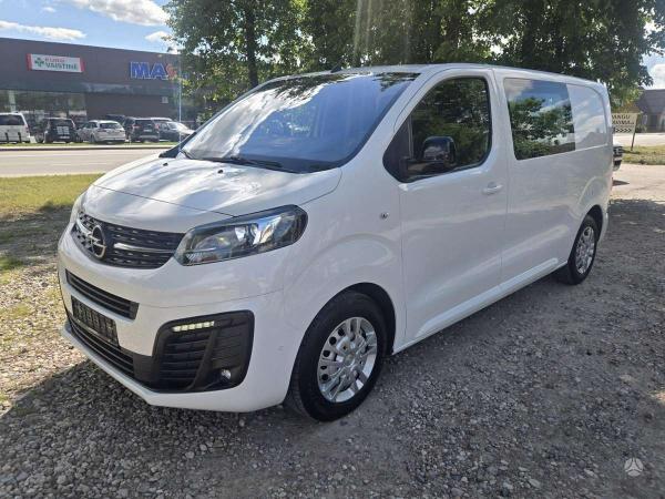 White Opel Vivaro 2022 in Marijampole, with an engine capacity of 1.50 L and mileage of 38 thousand km for 15300 €, photo 2 on AUTOMOTO.COM.LV