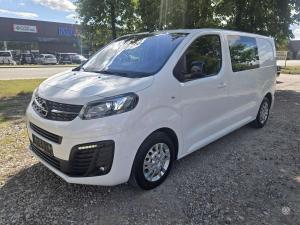 White Opel Vivaro 2022 in Marijampole, with an engine capacity of 1.50 L and mileage of 38 thousand km for 15300 €, photo 3 on AUTOMOTO.COM.LV