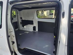 White Opel Vivaro 2022 in Marijampole, with an engine capacity of 1.50 L and mileage of 38 thousand km for 15300 €, photo 15 on AUTOMOTO.COM.LV