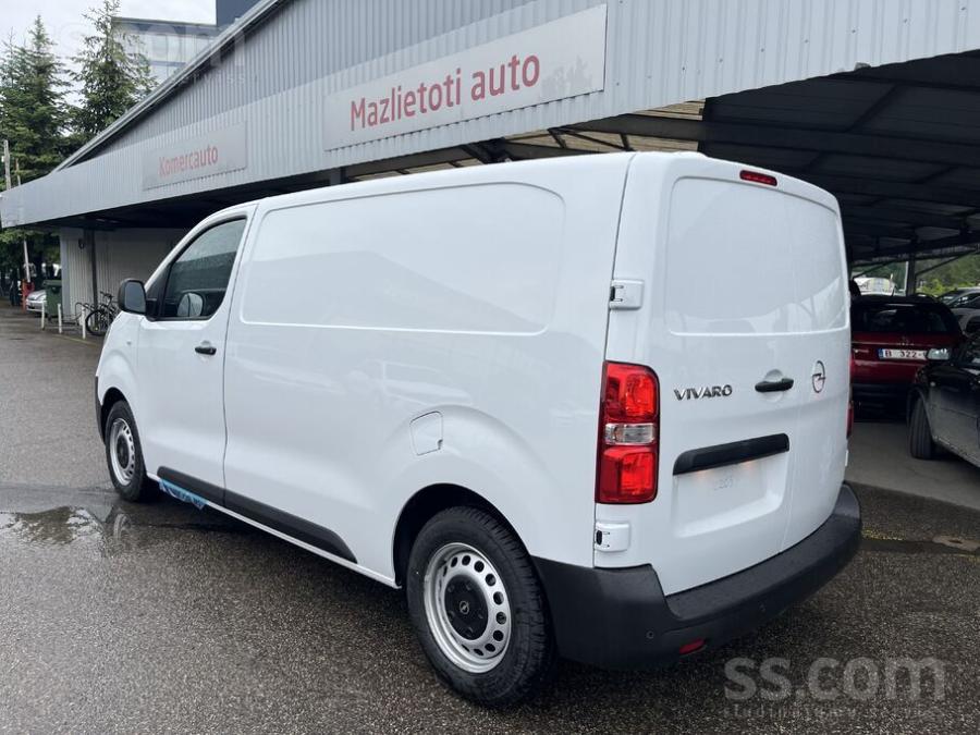 White Opel Vivaro 2025 in Riga, with an engine capacity of 1.50 L and mileage of 10 thousand km for 30990 €, photo 3 on AUTOMOTO.COM.LV