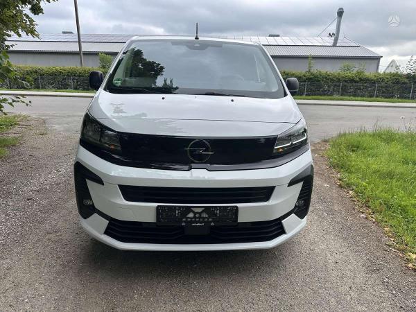 Balts Opel Vivaro 2025 Kauņa, ar dzinēja tilpumu 2.00 L un nobraukumu 22 tūkst. km par 29700 €, foto 2 vietnē AUTOMOTO.COM.LV