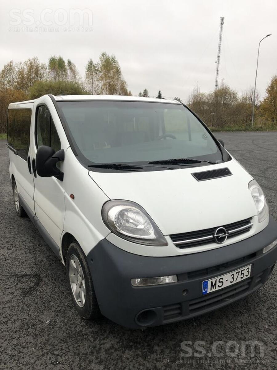 Balts Opel Vivaro 2002 Rēzekne, ar dzinēja tilpumu 1.90 L un nobraukumu 538 tūkst. km par 2550 €, foto 3 vietnē AUTOMOTO.COM.LV