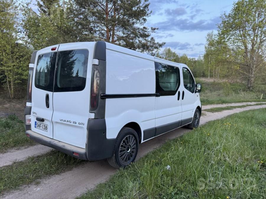 White Opel Vivaro 2003 in Rezekne, with an engine capacity of 1.90 L and mileage of 364 thousand km for 3150 €, photo 6 on AUTOMOTO.COM.LV