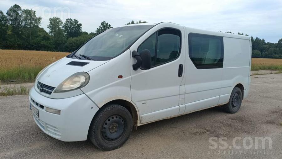 White Opel Vivaro 2004 in Tukums, with an engine capacity of 1.90 L and mileage of 571 thousand km for 2800 €, photo 1 on AUTOMOTO.COM.LV