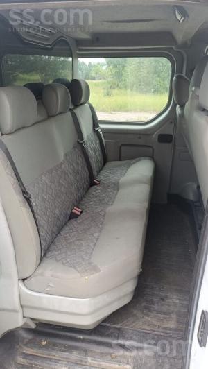 White Opel Vivaro 2004 in Tukums, with an engine capacity of 1.90 L and mileage of 571 thousand km for 2800 €, photo 5 on AUTOMOTO.COM.LV