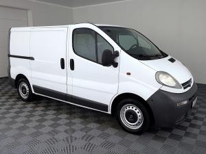 Balts Opel Vivaro 2004 Tallina, ar dzinēja tilpumu 1.90 L un nobraukumu 236 tūkst. km par 2299 €, foto  vietnē AUTOMOTO.COM.LV