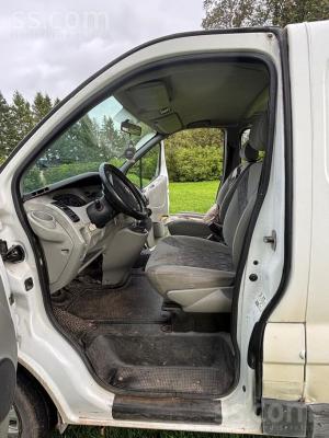 Balts Opel Vivaro 2004 Limbaži, ar dzinēja tilpumu 1.90 L un nobraukumu 446 tūkst. km par 2600 €, foto 8 vietnē AUTOMOTO.COM.LV