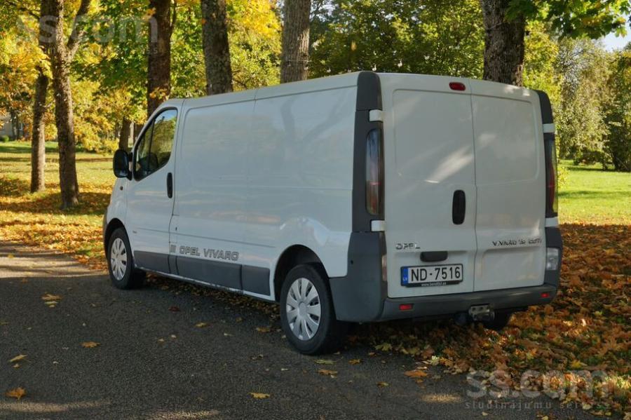 Balts Opel Vivaro 2004 Rēzekne, ar dzinēja tilpumu 1.90 L un nobraukumu 351 tūkst. km par 5850 €, foto 3 vietnē AUTOMOTO.COM.LV