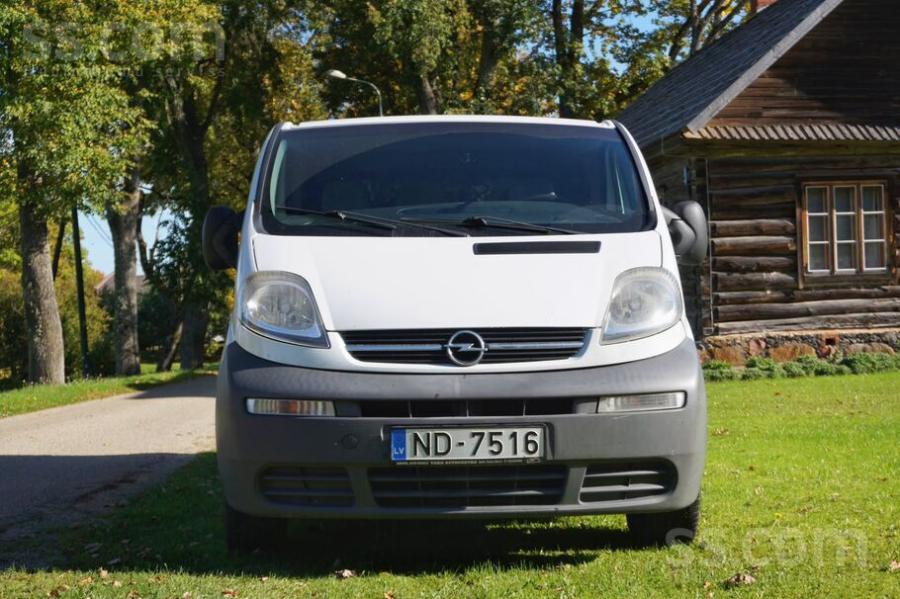 Balts Opel Vivaro 2004 Rēzekne, ar dzinēja tilpumu 1.90 L un nobraukumu 351 tūkst. km par 5850 €, foto 5 vietnē AUTOMOTO.COM.LV