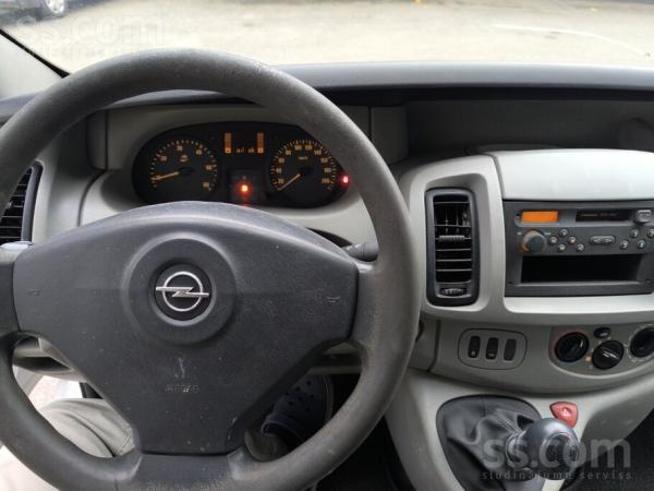 White Opel Vivaro 2005 in Valmiera, with an engine capacity of 1.90 L and mileage of 171 thousand km for 2850 €, photo 11 on AUTOMOTO.COM.LV