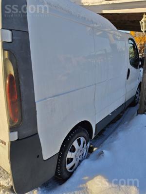 White Opel Vivaro 2005 in Daugavpils, with an engine capacity of 1.90 L and mileage of 325 thousand km for 1600 €, photo 11 on AUTOMOTO.COM.LV