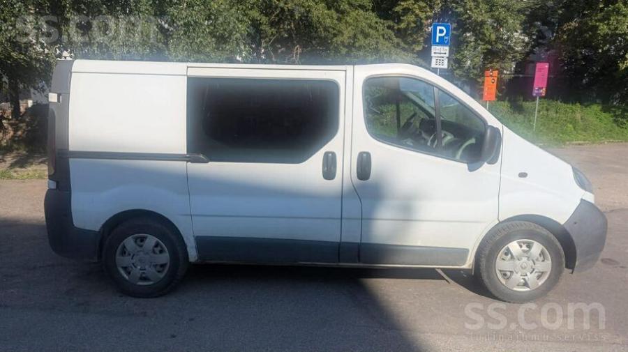 Balts Opel Vivaro 2006 Rīga, ar dzinēja tilpumu 1.90 L un nobraukumu 450 tūkst. km par 2000 €, foto 2 vietnē AUTOMOTO.COM.LV