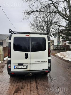 White Opel Vivaro 2006 in Riga, with an engine capacity of 1.90 L and mileage of 309 thousand km for 1500 €, photo 5 on AUTOMOTO.COM.LV