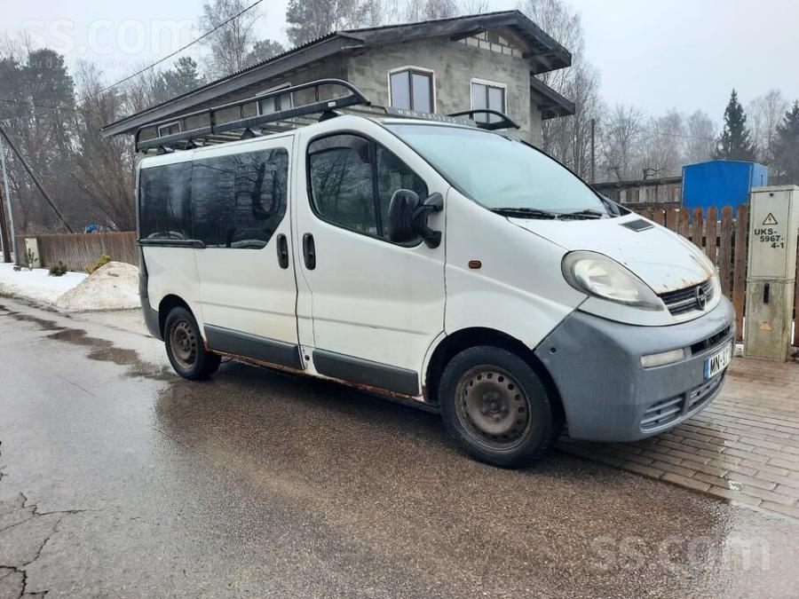 White Opel Vivaro 2006 in Riga, with an engine capacity of 1.90 L and mileage of 309 thousand km for 1500 €, photo 7 on AUTOMOTO.COM.LV