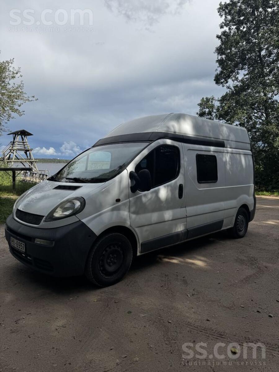White Opel Vivaro 2006 in Jurmala, with an engine capacity of 1.90 L and mileage of 340 thousand km for 2450 €, photo 3 on AUTOMOTO.COM.LV