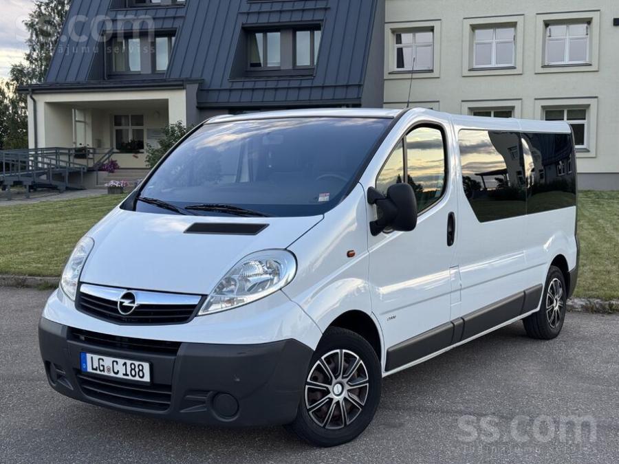 Balts Opel Vivaro 2006 Cēsis, ar dzinēja tilpumu 2.00 L un nobraukumu 167 tūkst. km par 7490 €, foto 1 vietnē AUTOMOTO.COM.LV